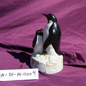 Berman & Anderson | Accents | Vintage 979 Penguin Music Boxmade In ...